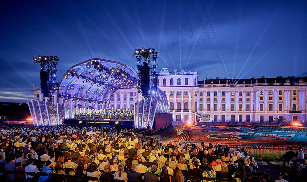 grandMA3 full-size CRV | MA Lighting International GmbH